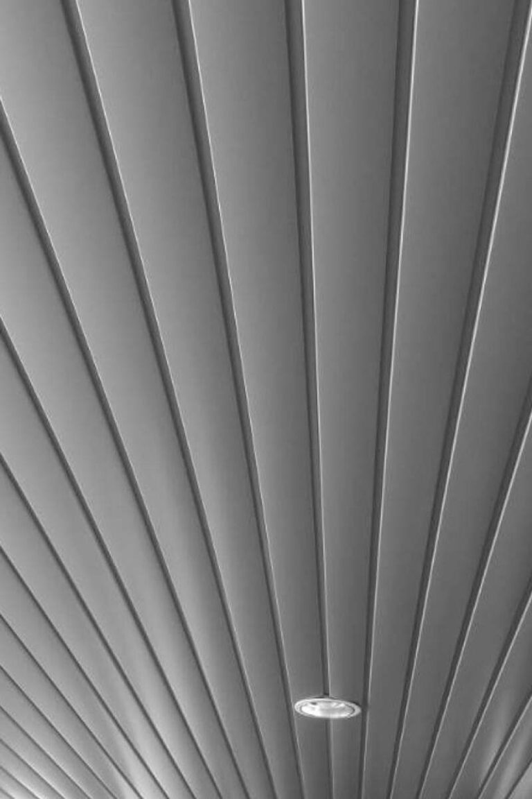 LINEAR STRIP CEILING – Technomec